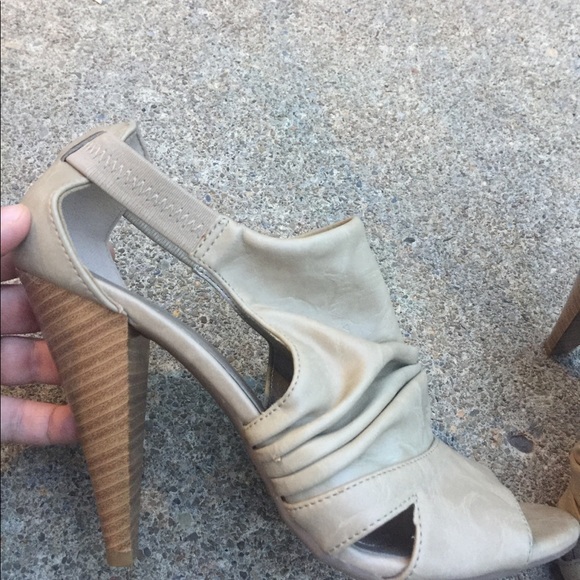 Apt. 9 | Shoes | Womens Apt 9 Tan Open Toe Heels Sandals M | Poshmark